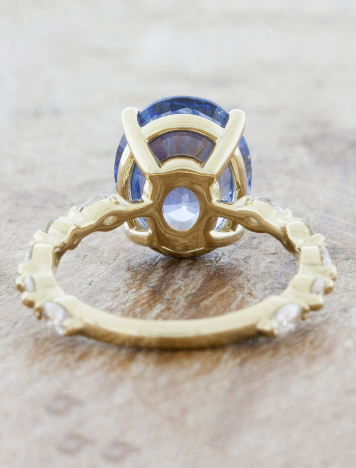 Coco: Cornflower Blue Oval Solitaire with Vintage-Inspired Diamond Band | Ken & Dana Design