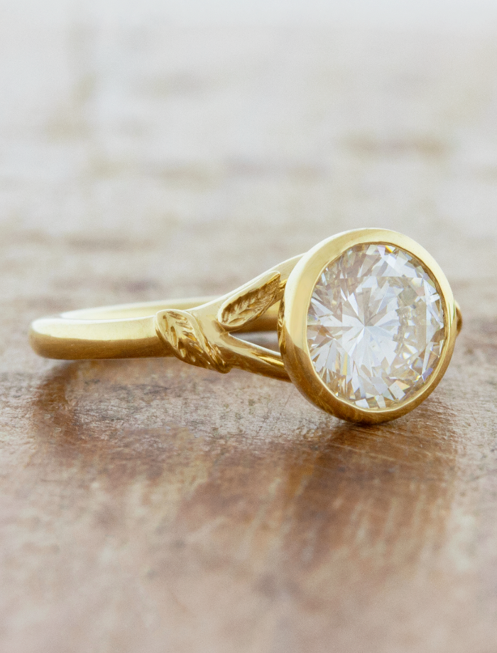 Penny: Nature Inspired Leaf Engraved Split Shank Bezel Engagement Ring ...