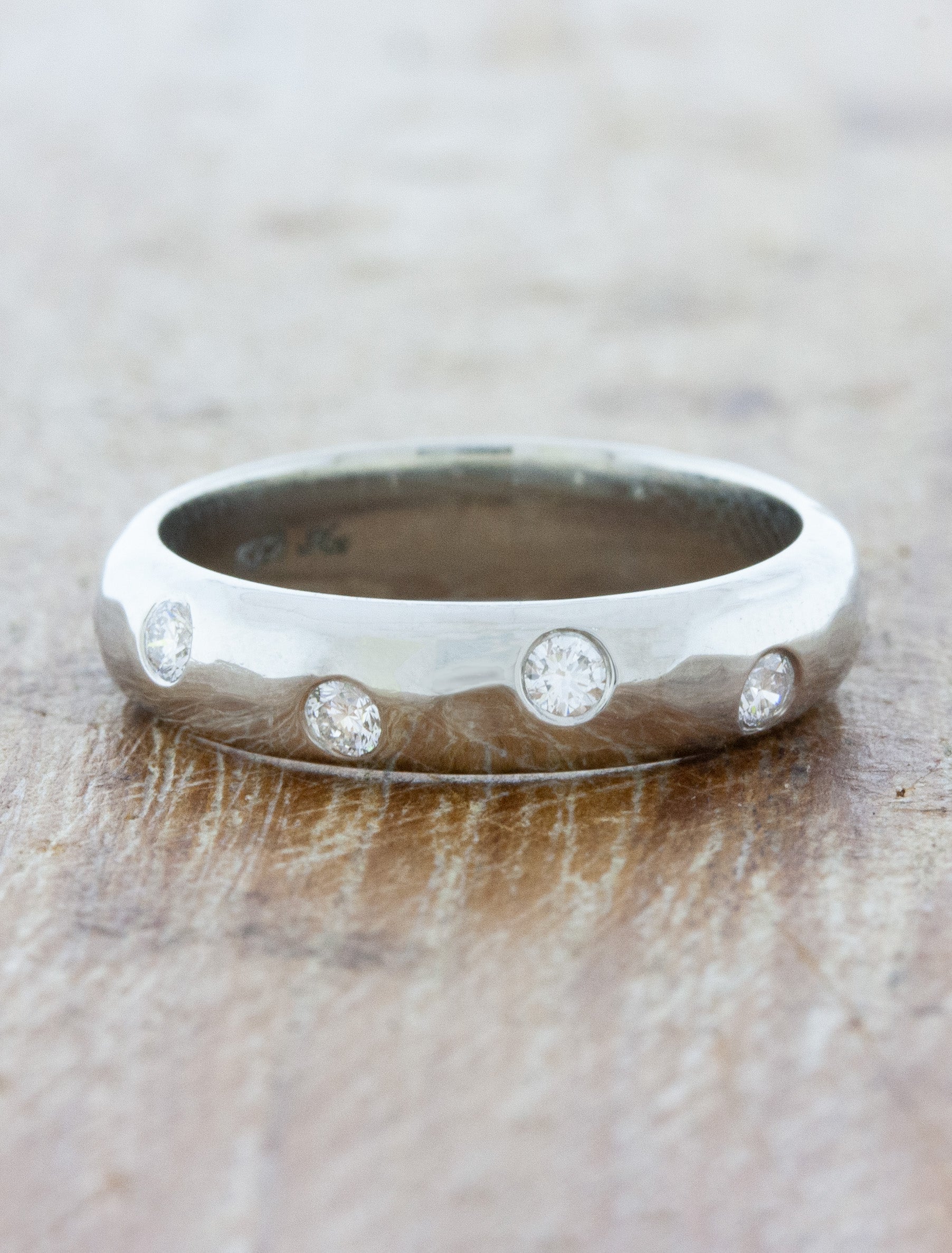 Catalla: 4mm Unisex Wedding Band with Diamonds | Ken & Dana Design